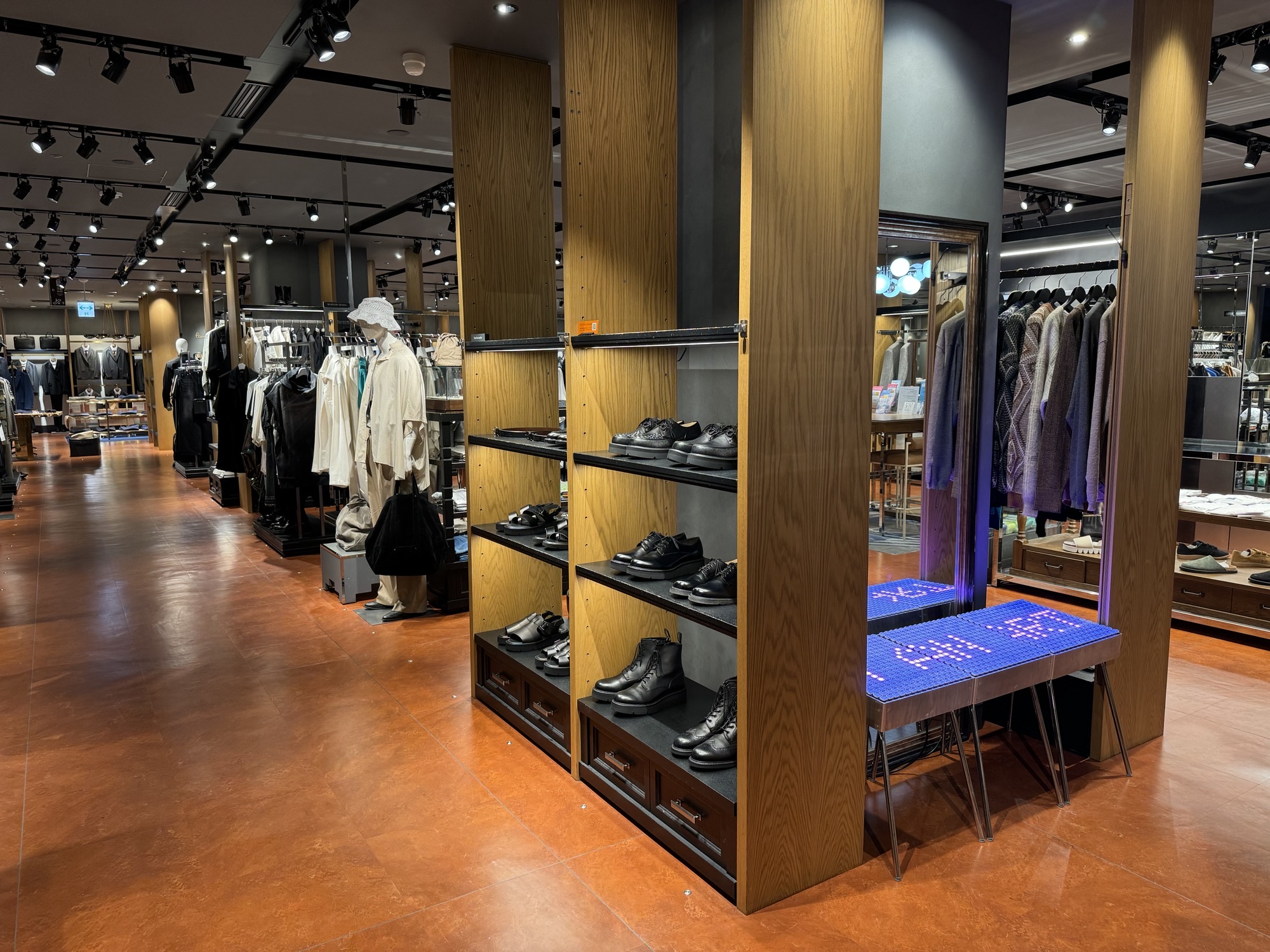 PIXTERIOR(ピクステリア)が巡回展示中！ - TASKO Inc. (株)タスコ